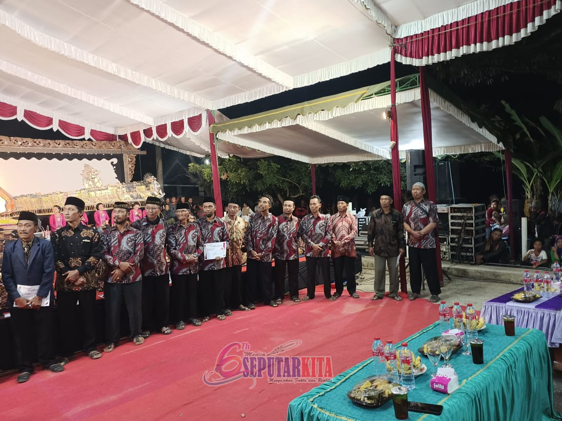 Lestarikan Tradisi, Pertunjukan Wayang Kulit Rutin Digelar Saat Bersih Desa Sine - Media Seputar ...