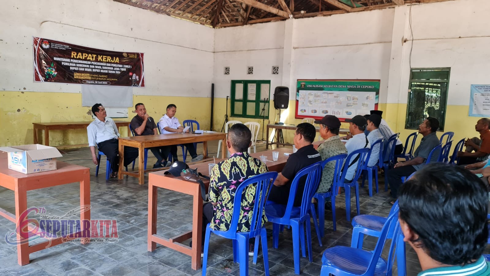Semangat Kinerja Meningkat, Pemdes Cepoko Bagi Honor Operasional RT dan ...