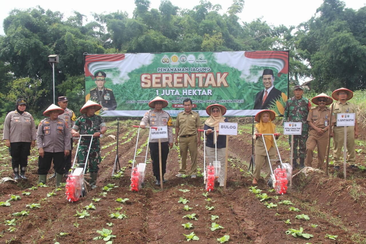 Dukung Swasembada Pangan 2025, Polres Magetan Bersama DTPHP Tanam Jagung Serentak - Media ...