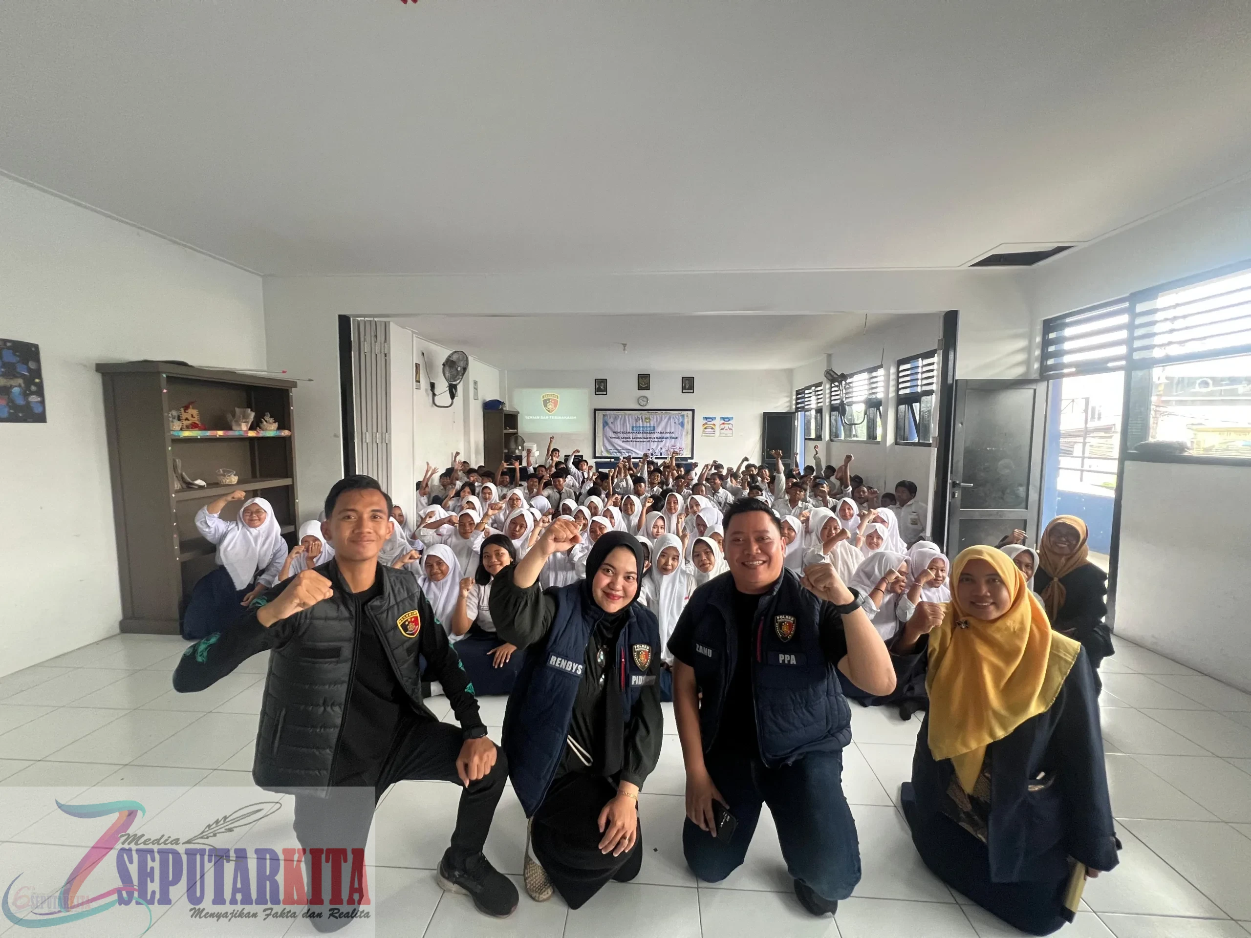 Polres Tanjungperak Gencarkan Edukasi Bahaya Narkoba dan Kenakalan Remaja Lewat Program "Police ...